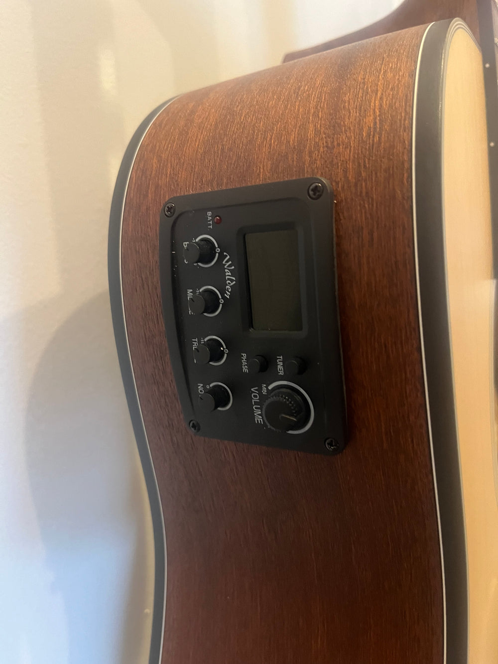 Dreadnaught Body Solid Sitka Spruce top | Mahoga